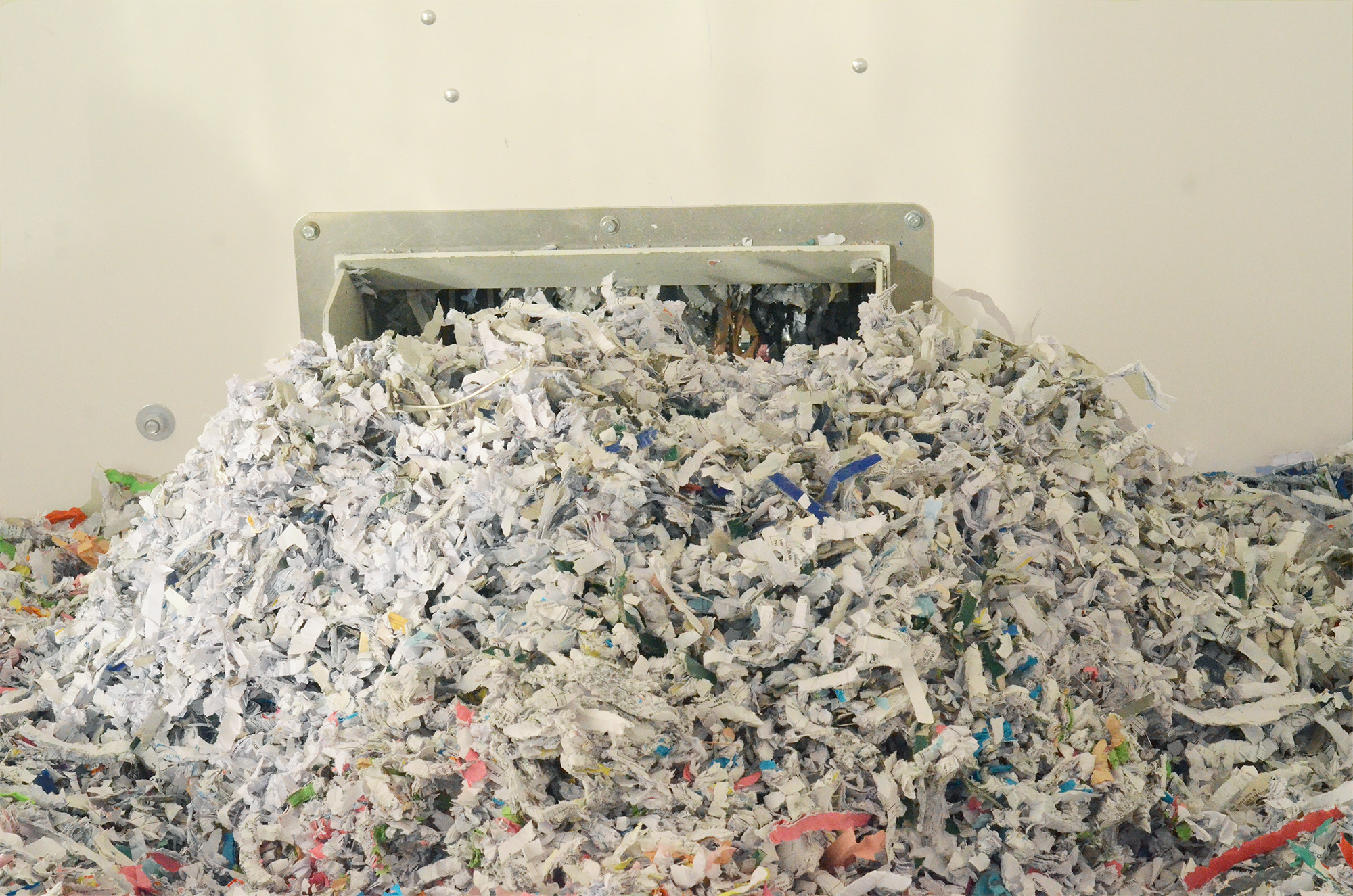 4 méthodes de destruction de documents papier - Confia